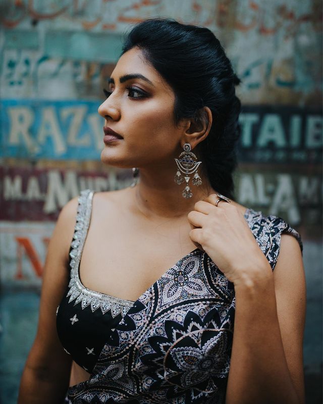 తెలుగమ్మాయి ఈశారెబ్బా అందాల సోయగాలు చూస్తే మతిపోతోంది | actress Esha ...