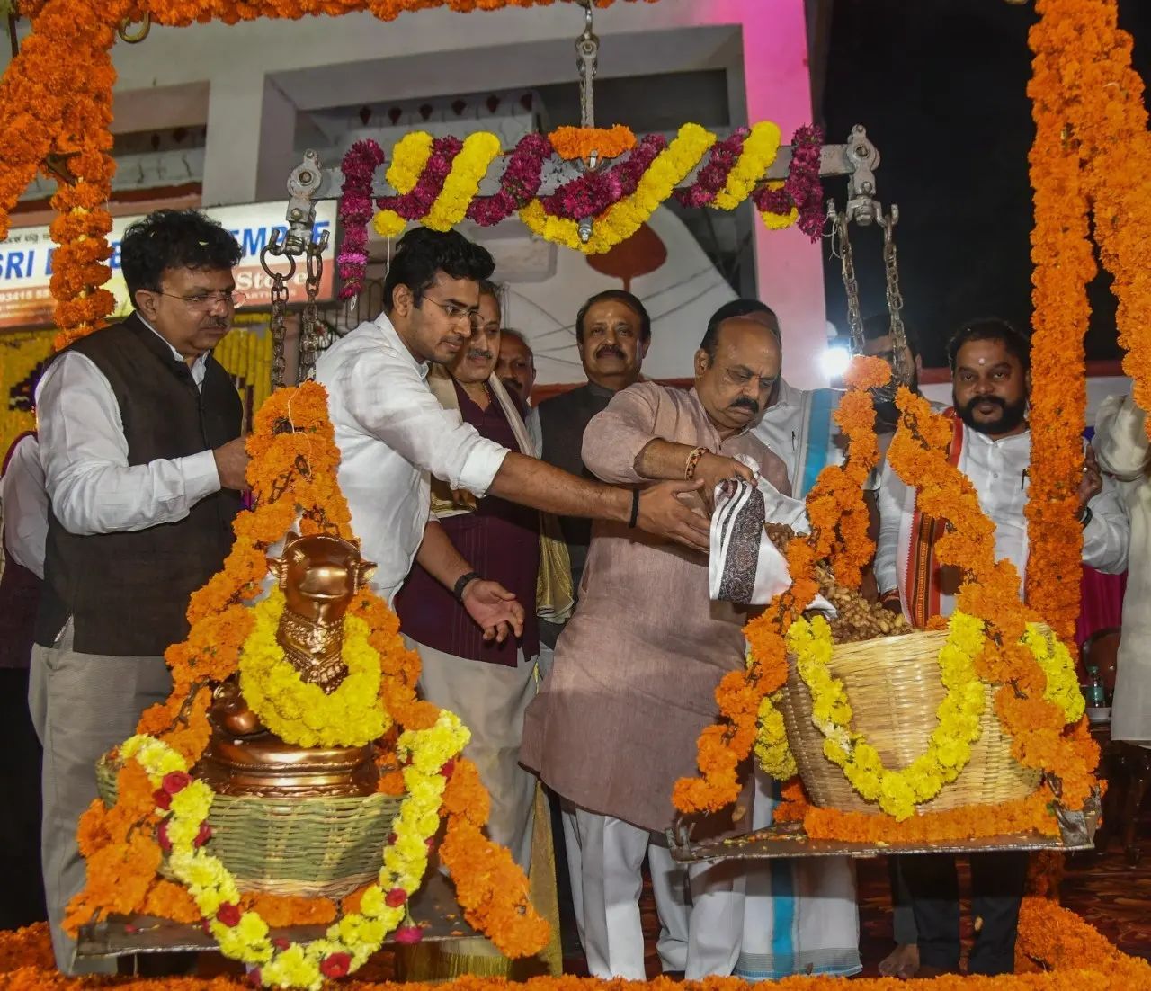 ಬಸವನಗುಡಿ ಕಡಲೆಕಾಯಿ ಪರಿಷೆಗೆ ಚಾಲನೆ ನೀಡಿದ ಮುಖ್ಯಮಂತ್ರಿಗಳು | CM Basavaraj Bommai Inaugurate ...