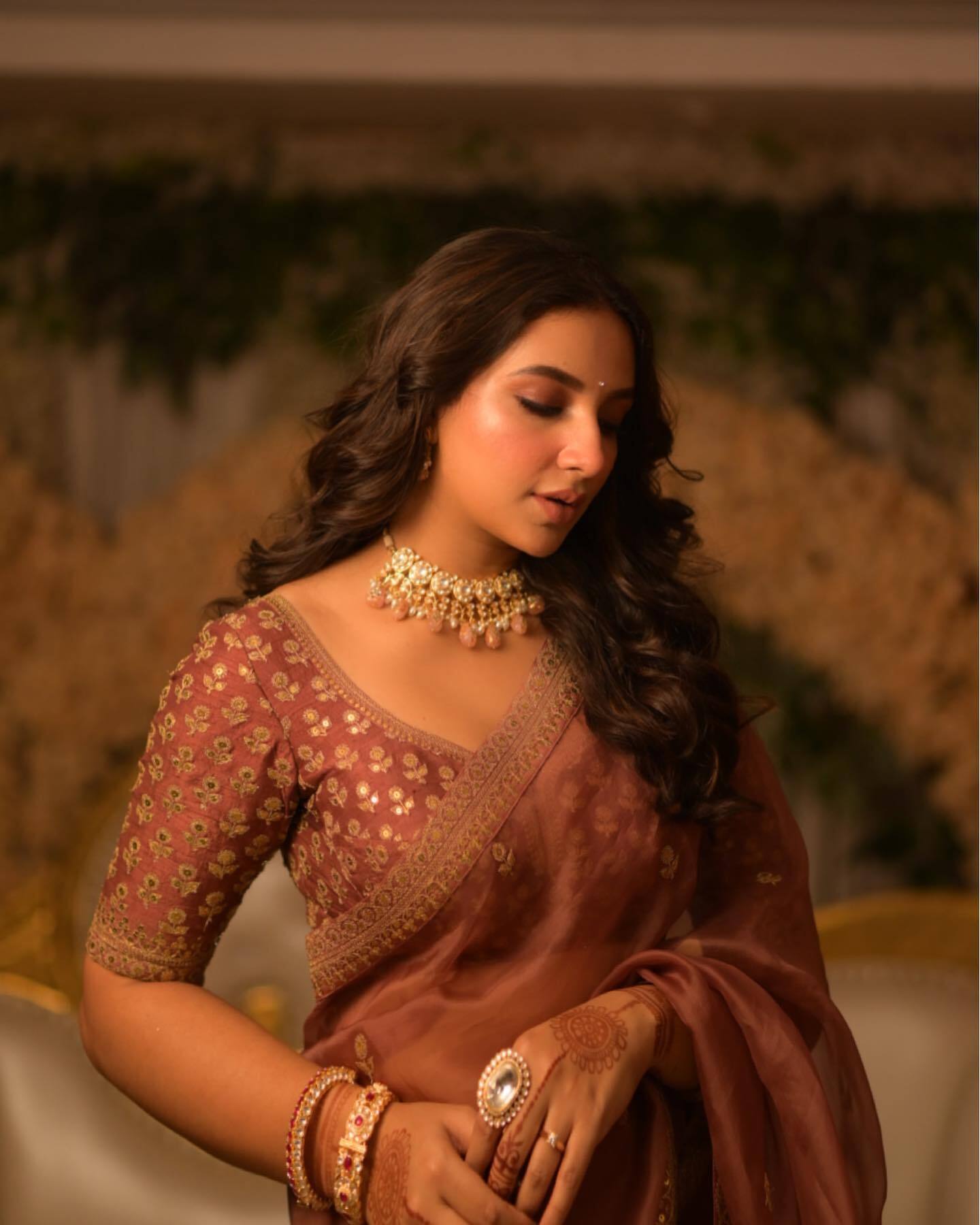 তাঁর কিলার লুকস শরীর ভেদ করে হৃদয়ে ঢুকছে, দেখুন শুভশ্রী ...