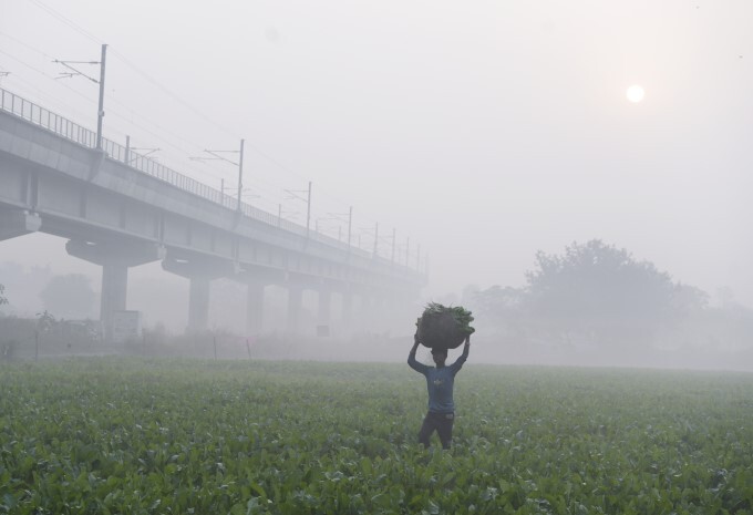Delhi Air Pollution: Smog Cover Many Part Of Delhi Photos: HD Images ...