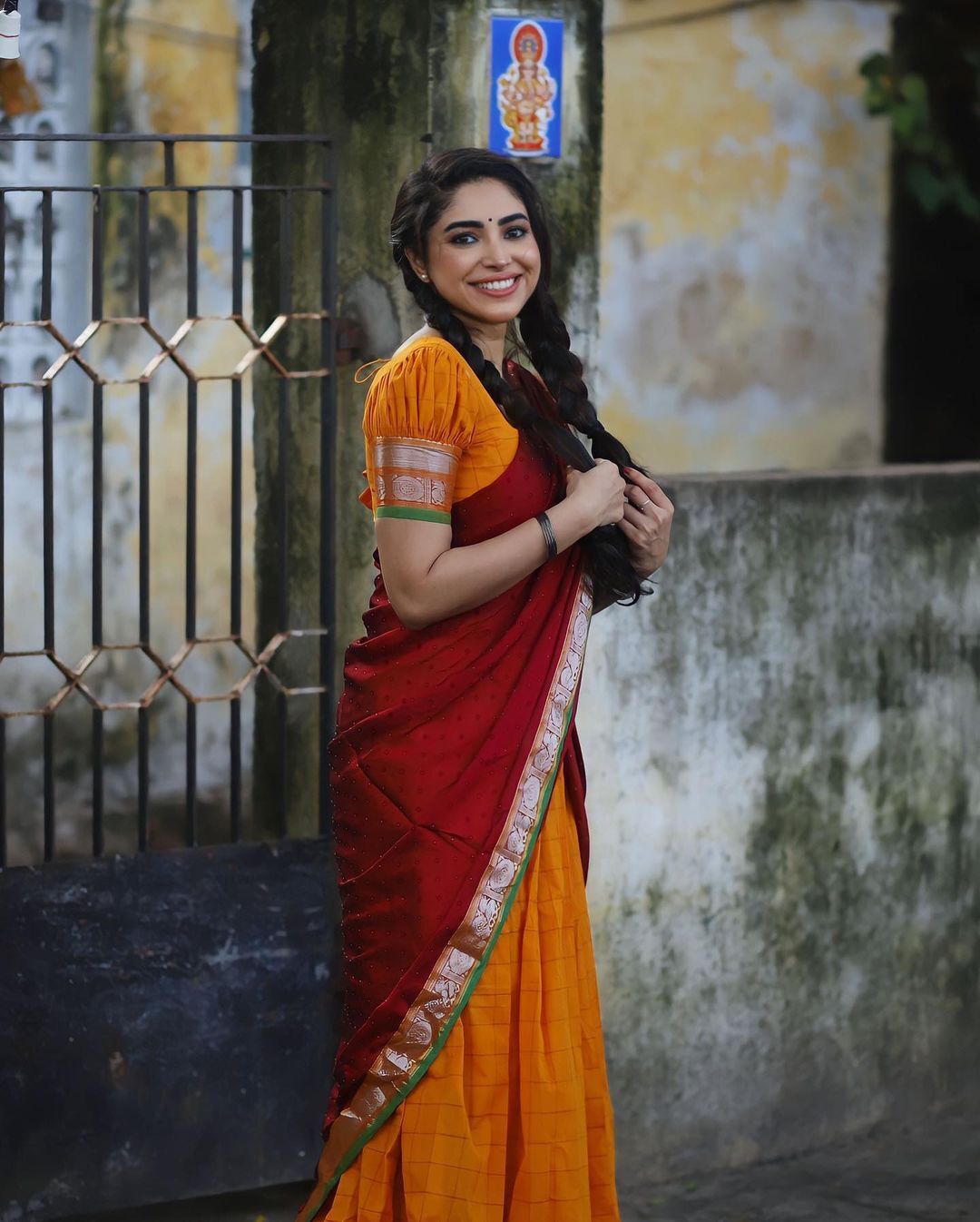 Actress Ameya Mathew New Stunning Tamil Traditional Look In Dhavani Is ...