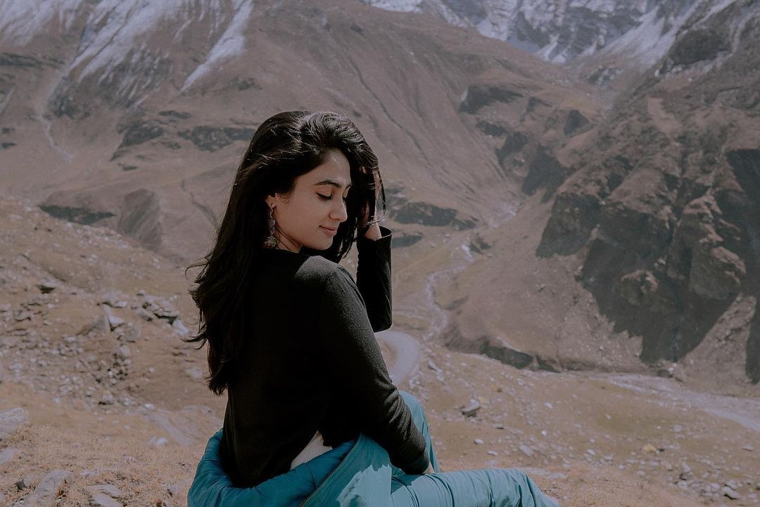 Actress Deepti Sati New Bold And Stylish Vacation Stills From Himachal ...