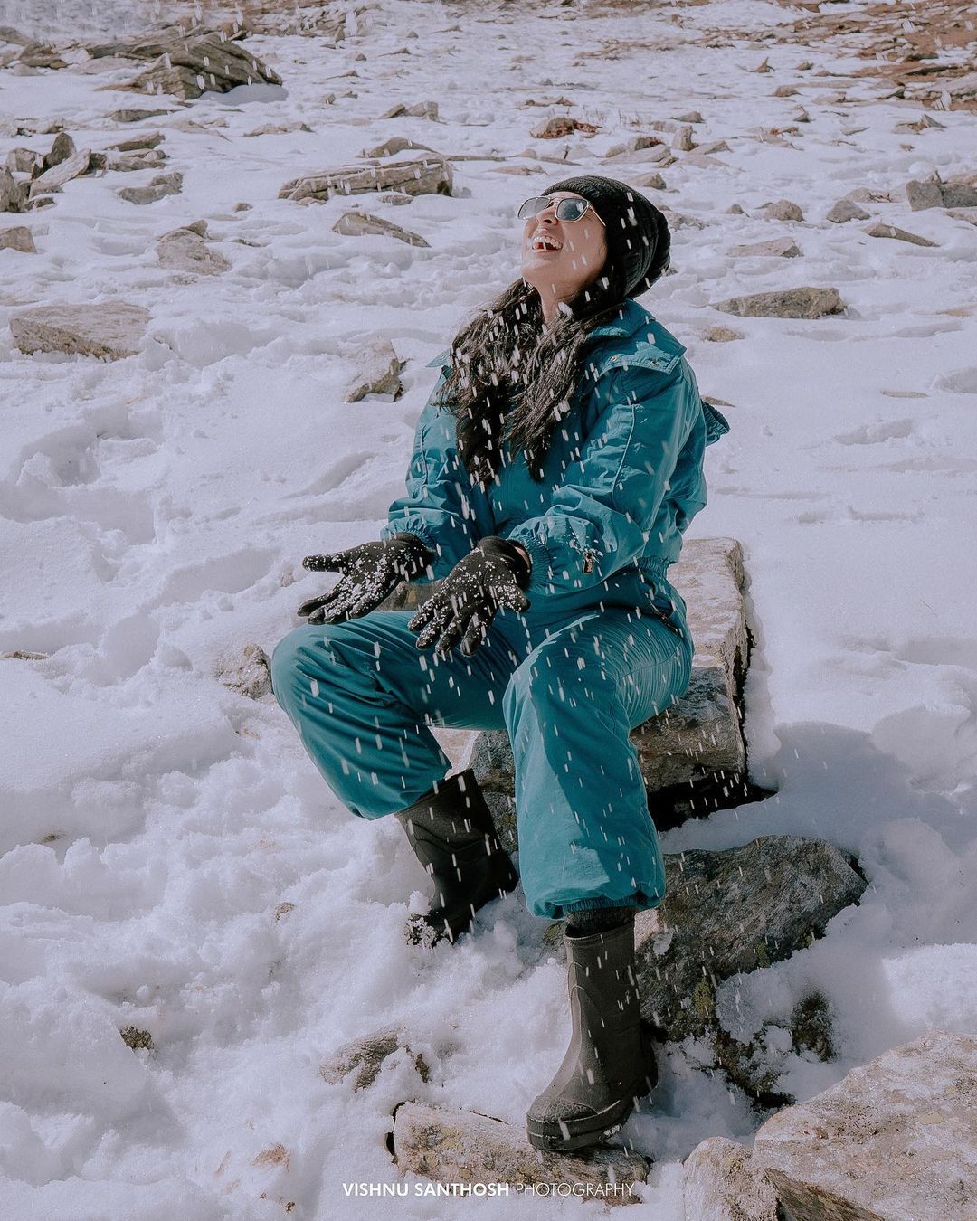 Actress Deepti Sati New Bold And Stylish Vacation Stills From Himachal ...