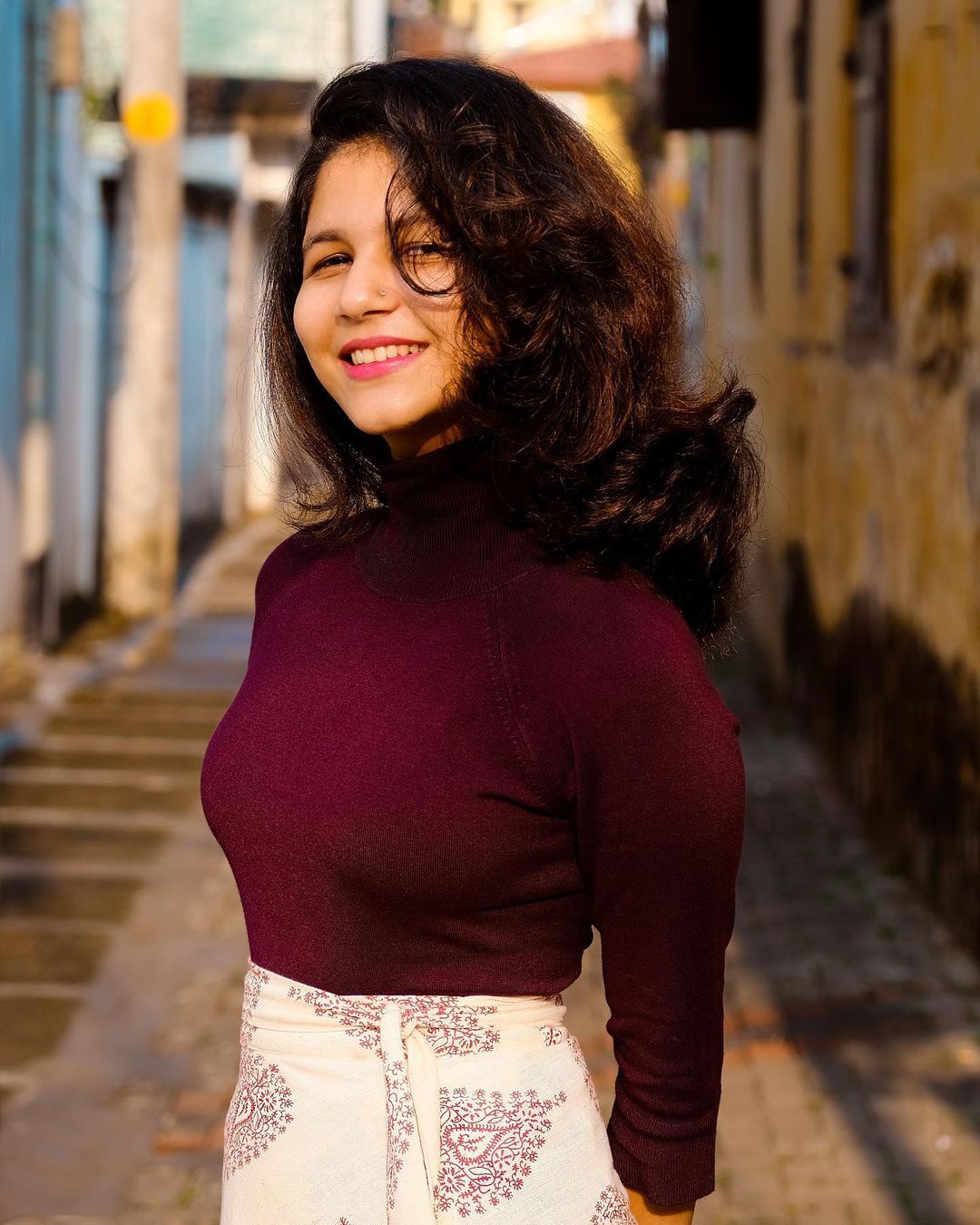 Actress Juhi Rustagi Trending On Social Media In Simple And Cute Look ...