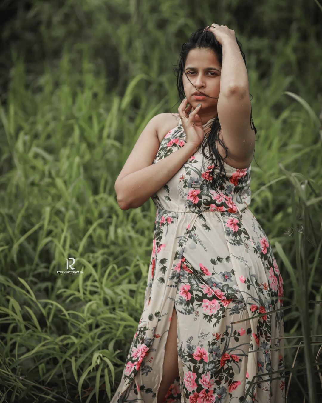 Actress-Model Sadhika Venugopal's Latest Glamorous Photoshoot Made Wow ...