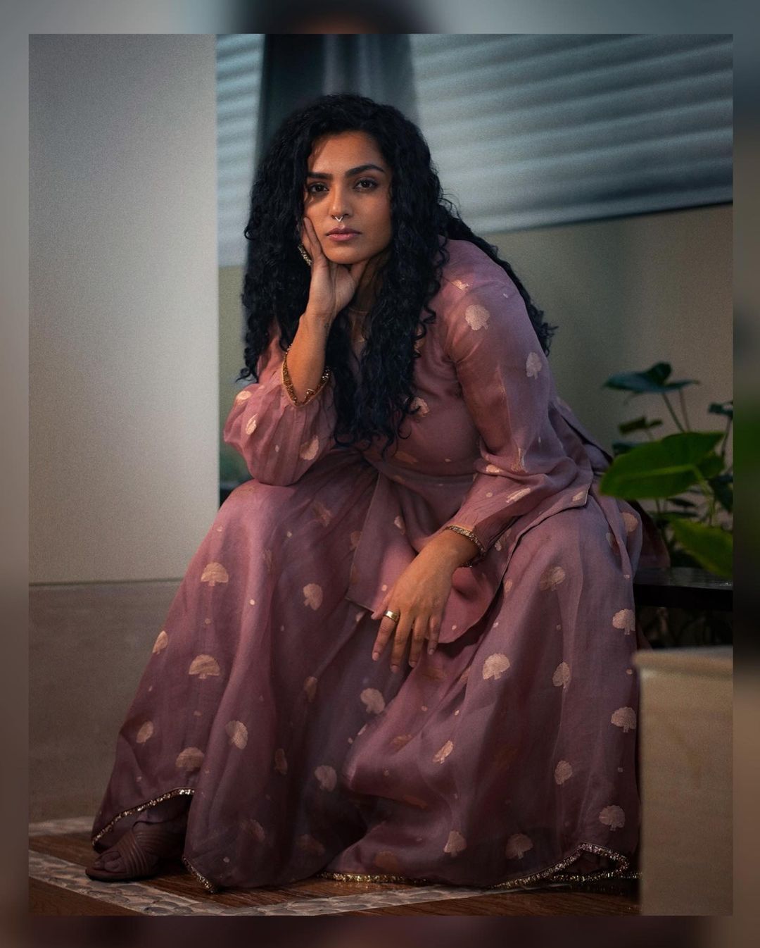 Actress Parvathy Thiruvothu's Gorgeous Photoshoot For Her Latest Film ...