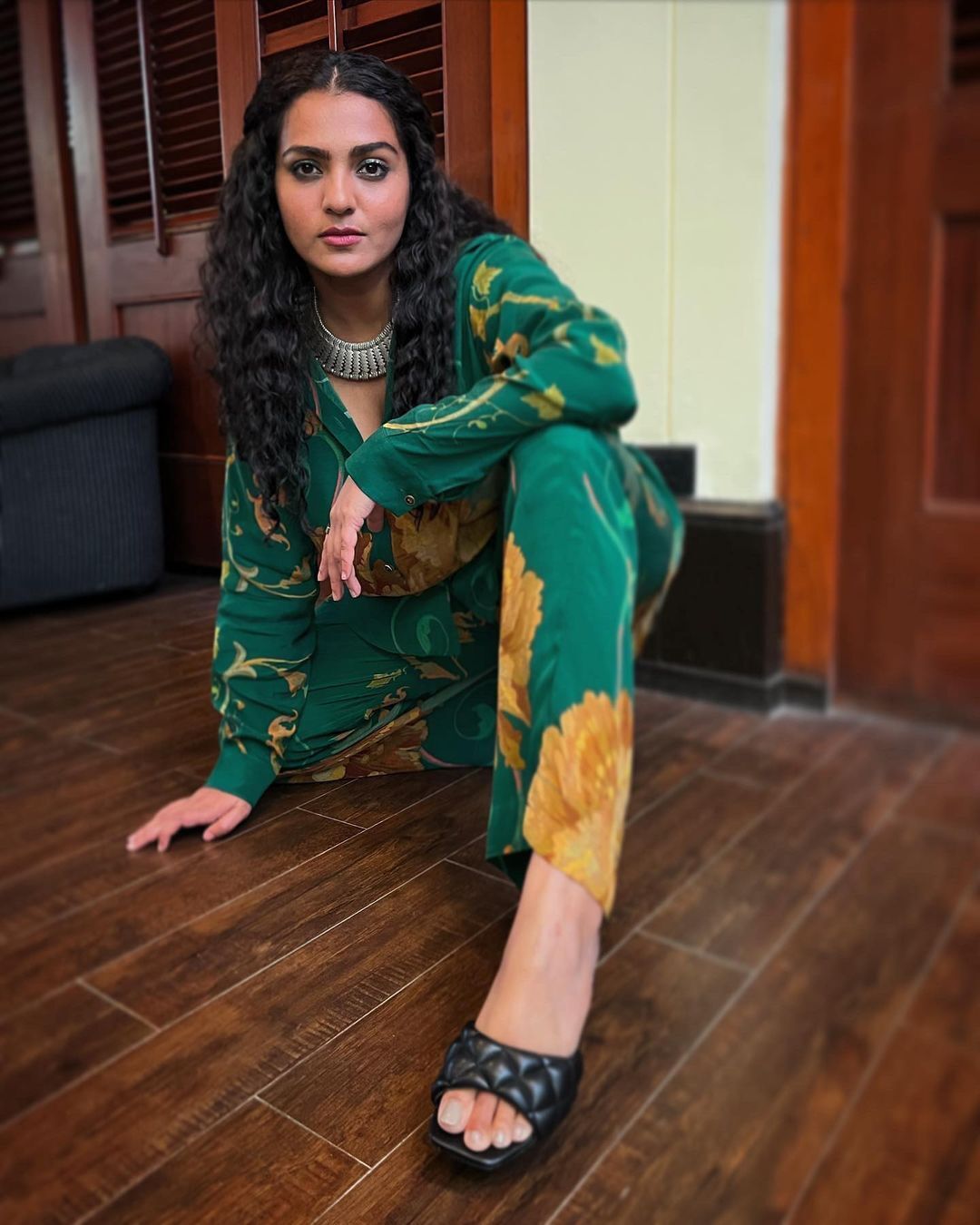 Actress Parvathy Thiruvothu's Gorgeous Photoshoot For Her Latest Film ...