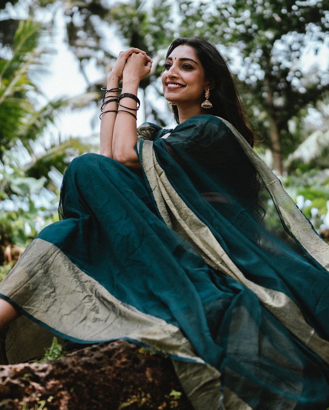 Bigg Boss Malayalam Fame Rithu Manthra's Dhavani Makeover Goes Viral on ...