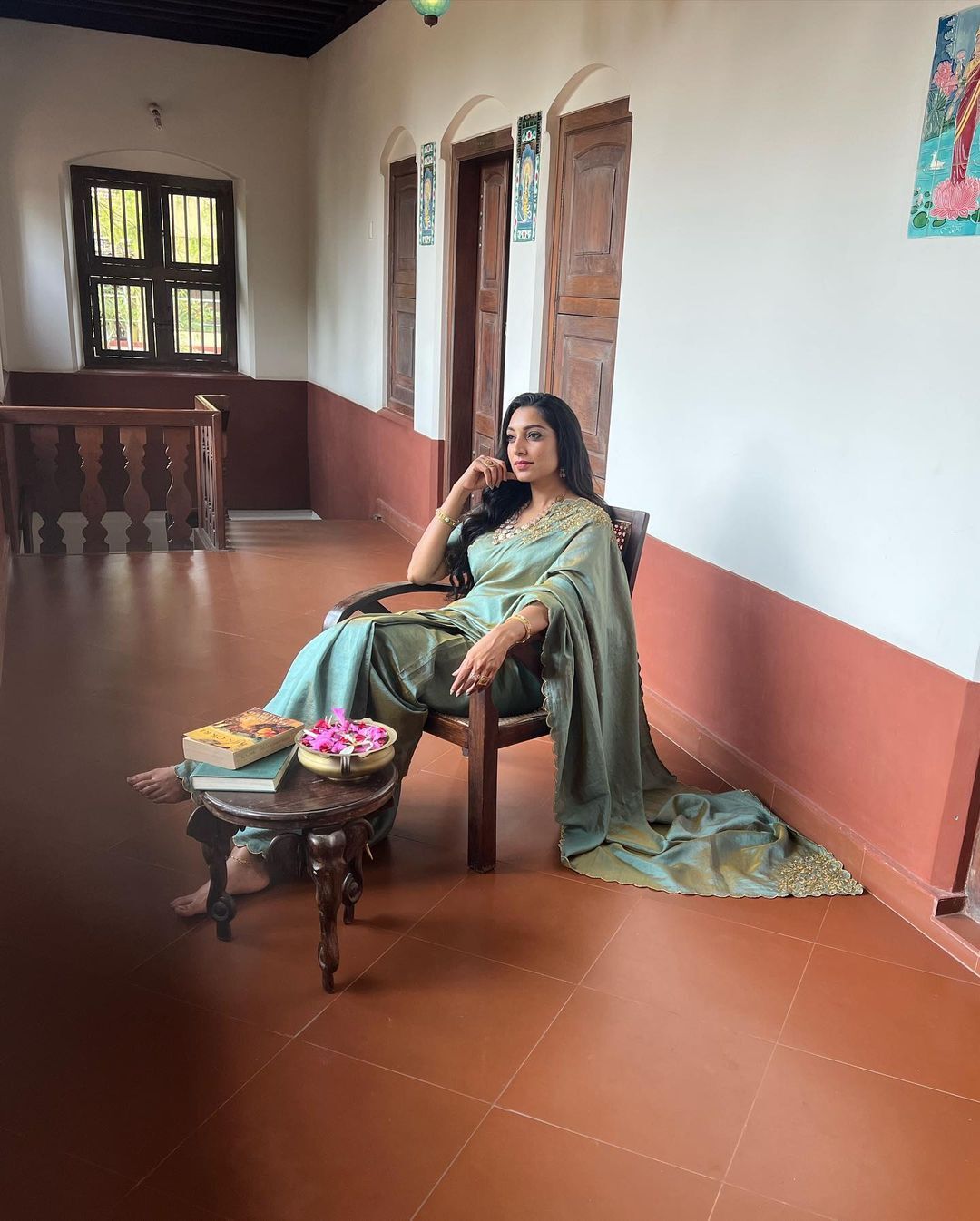 Bigg Boss Malayalam Fame Rithu Manthra Stunning Photoshoot Goes iral on ...