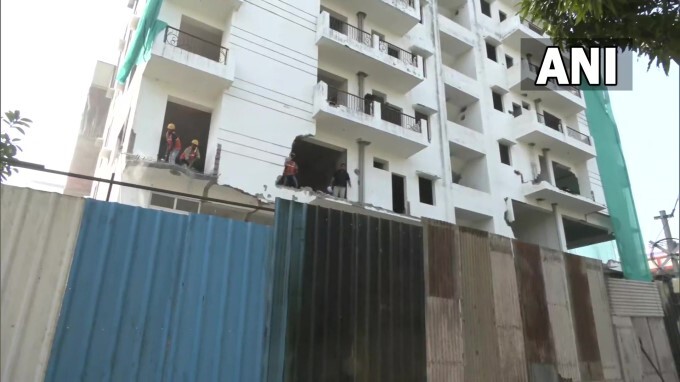 Demolition Of The Illegally Constructed Yazdan Building Begins In UP Photos: HD Images, Pictures ...