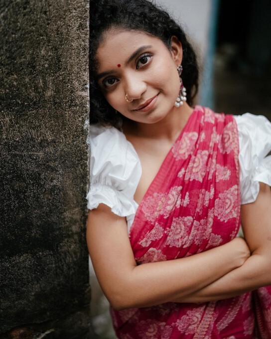 Did You Check The Latest Photos Of Actress Anna Ben In Saree? Photos ...