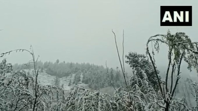 Fresh Snowfall Received In J&k And HP Photos: HD Images, Pictures, News ...