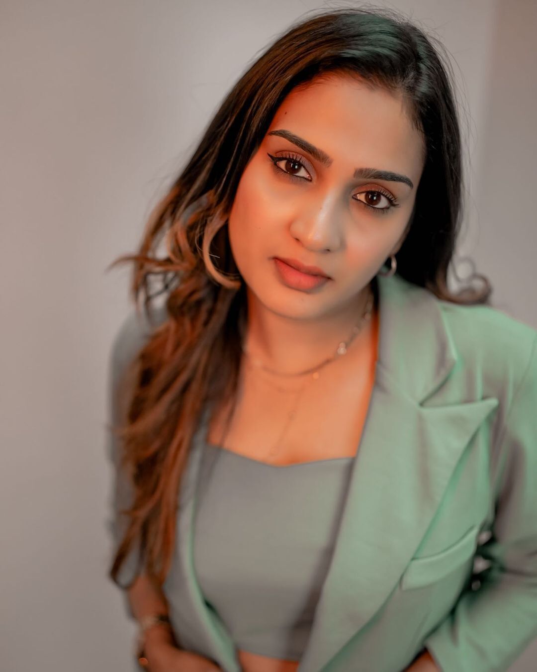 Mollywood Actress Aditi Ravi New Stylish Executive Look Is Trending On ...