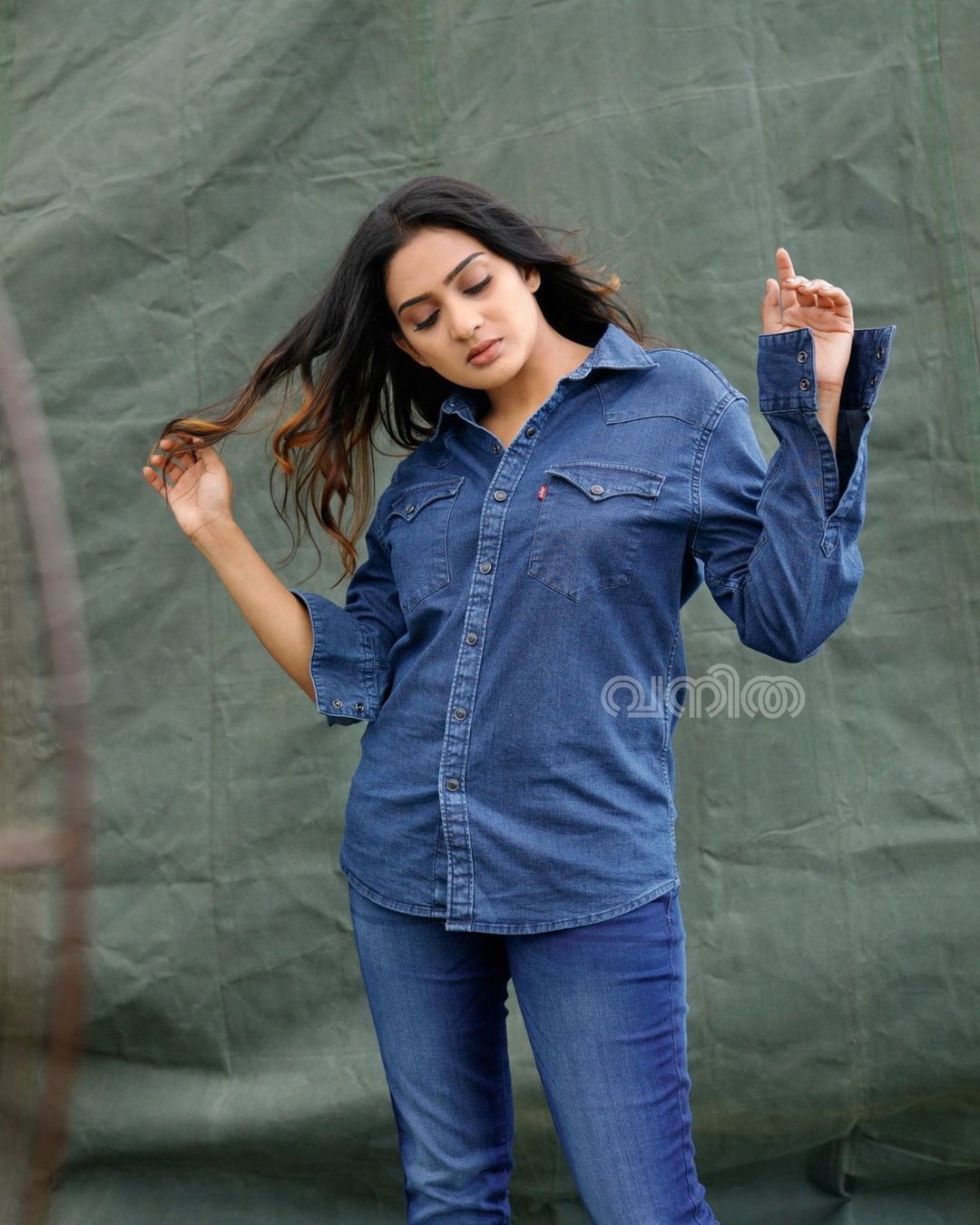 Mollywood Actress Aditi Ravi's Latest Photoshoot For Vanitha Magazine ...