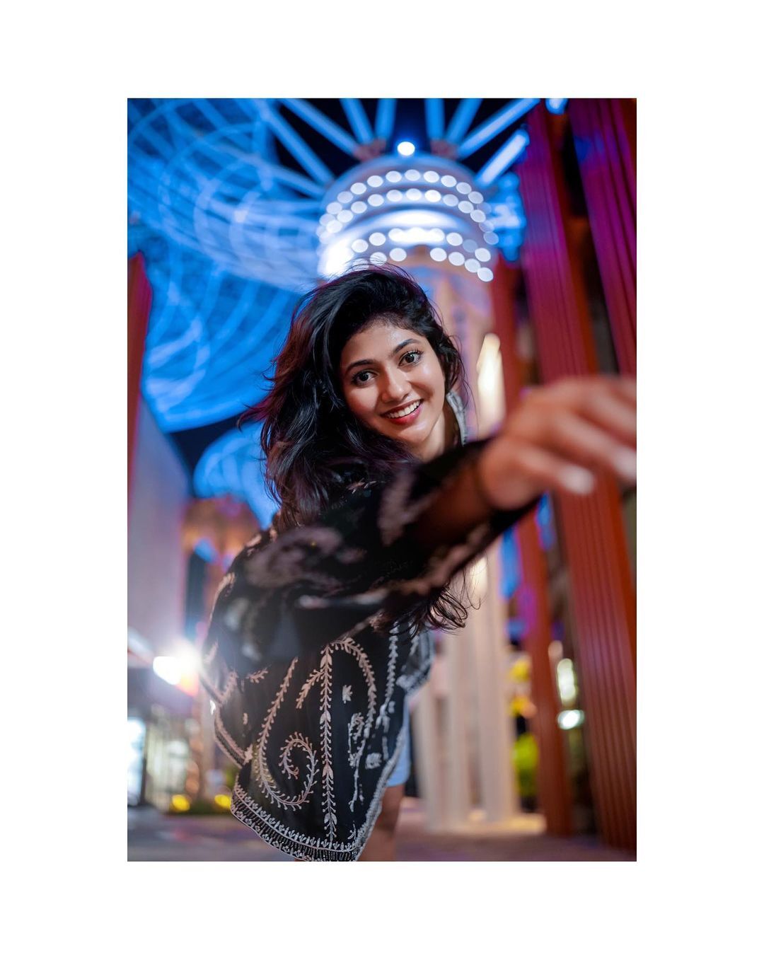 Mollywood Actress Drishya Raghunath's Stylish Photoshoot Stills Goes ...