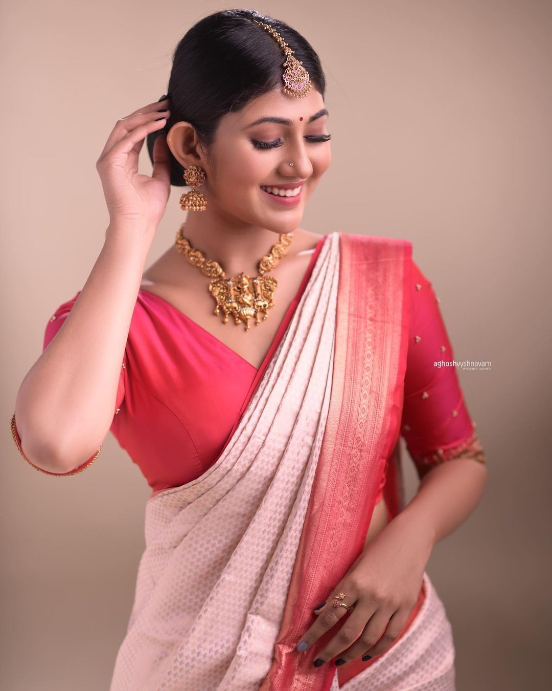 Mollywood Actress Drishya Raghunath Stunning In Saree in Swayamwara ...