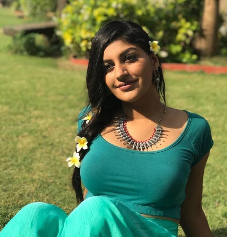 PHOTOS : இந்த அழகை ரசிக்க இரு கண்கள் போதாதே..! நடிகை யாஷிகாவின் ...