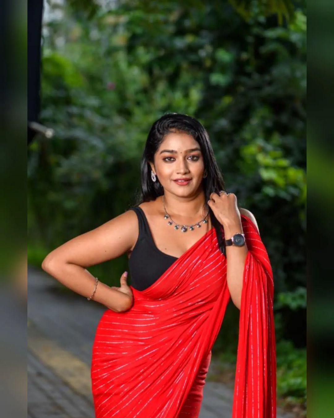 PHOTOS : குட்டி உடையில் க்யூட்டாக சிரிக்கும் நடிகை லாவண்யா.. ரசிகர்களை ...