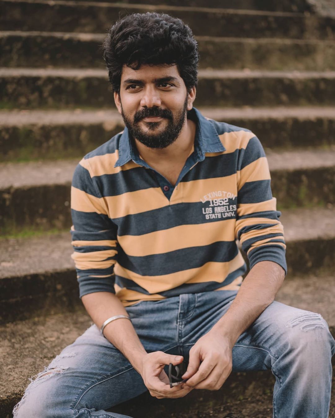 PHOTOS : சர்ச்சைகளில் சிக்கி மிகவும் பிரபலமான தமிழ் நடிகர்களின் லிஸ்ட் ...