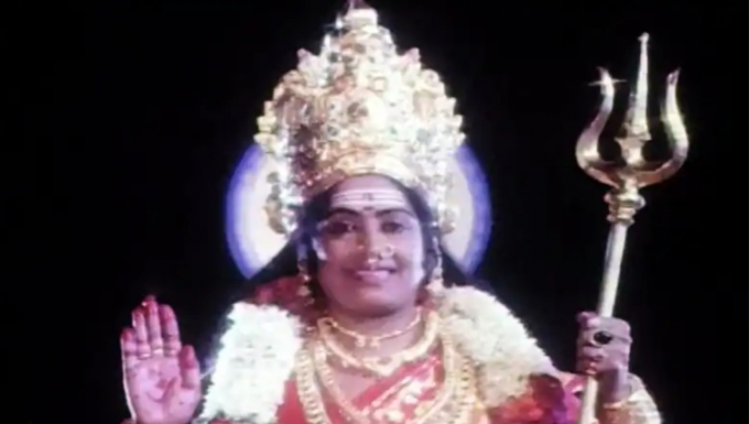 PHOTOS : அன்று முதல் இன்று வரை.. அம்மன் வேடத்தில் கலக்கிய நடிகைகளின் ...