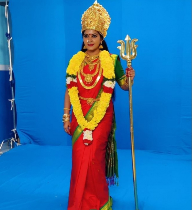 PHOTOS : அன்று முதல் இன்று வரை.. அம்மன் வேடத்தில் கலக்கிய நடிகைகளின் ...