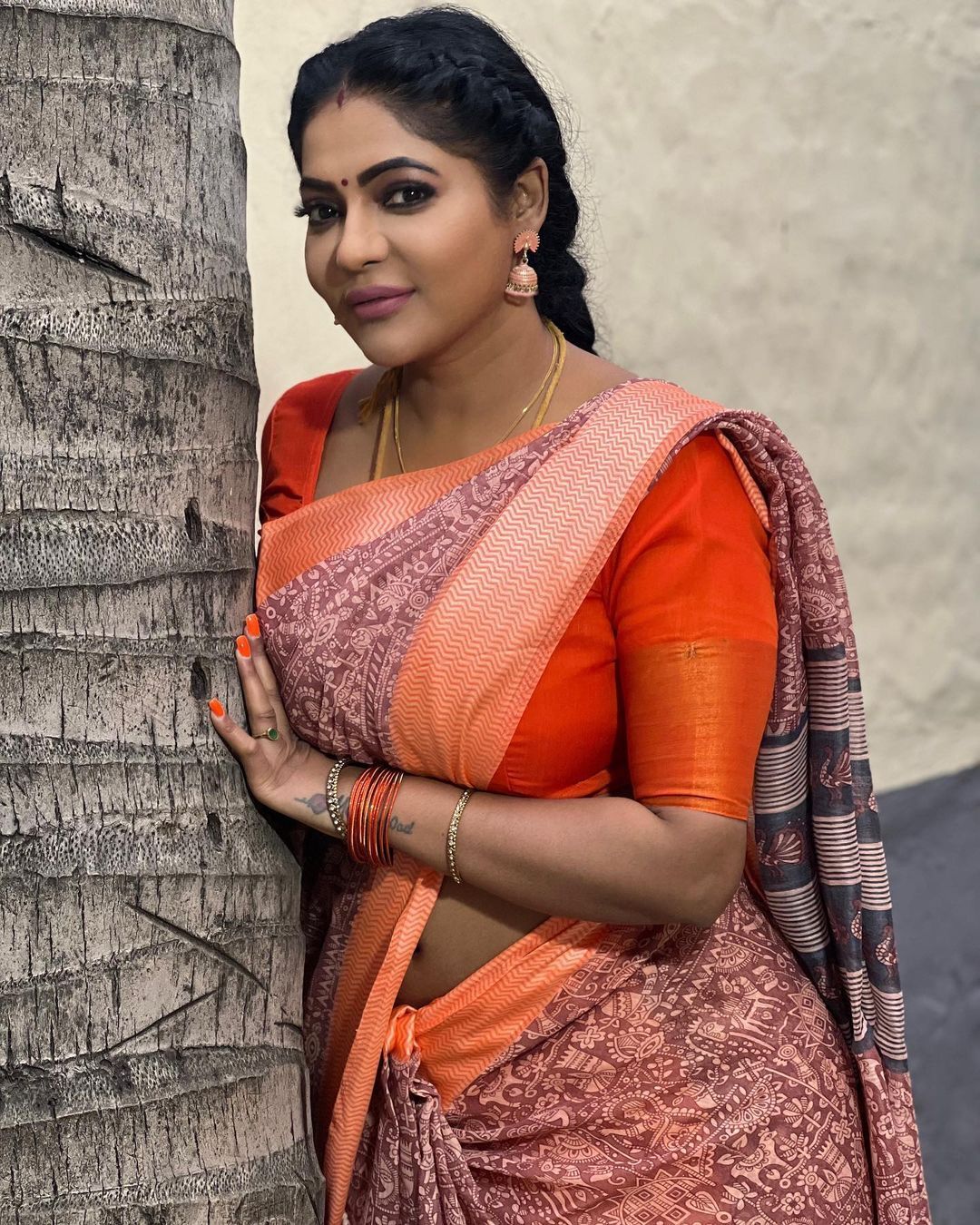 PHOTOS : சாய்ந்து சாய்ந்து நீ பார்க்கும்போது..! பாக்கியலட்சுமி சீரியல் ராதிகாவின் கலக்கல் ...