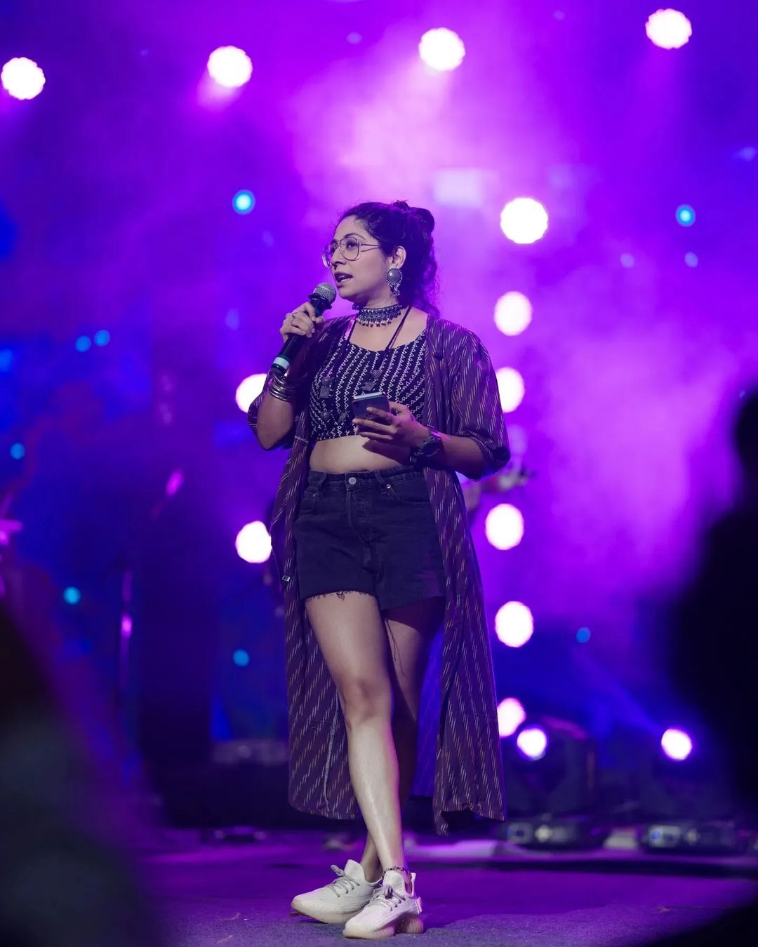 Singer Abhaya Hiranmayi's Glamorous Entry in DC School Of Architeture ...