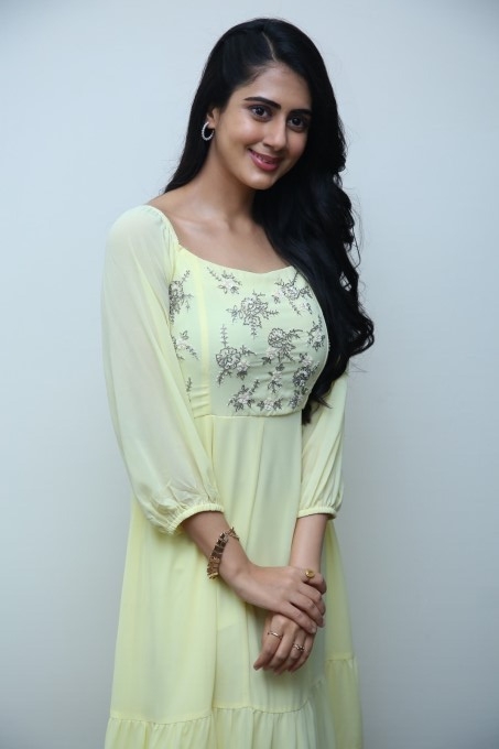 Tollywood Actress Gehna Sippy Latest Photoshoot Photos: HD Images ...