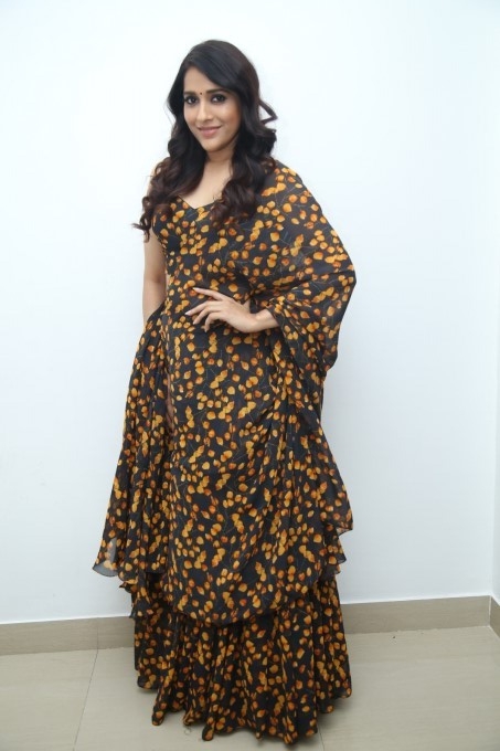 Tollywood Actress Rashmi Gautam Latest Photoshoot Photos: HD Images ...