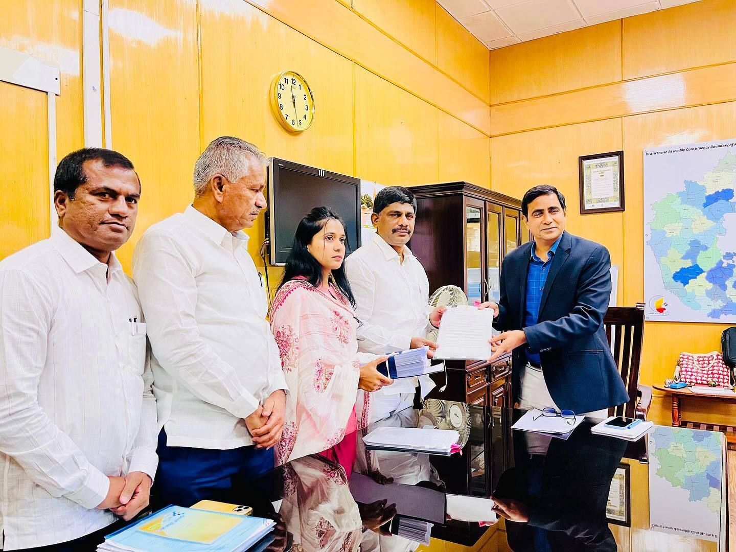 ಚುನಾವಣಾ ಆಯೋಗಕ್ಕೆ ದೂರು ನೀಡಿದ ಕುಸುಮಾ ಹನುಮಂತರಾಯಪ್ಪ, ಡಿಕೆ ಸುರೇಶ್ | Kusuma ...