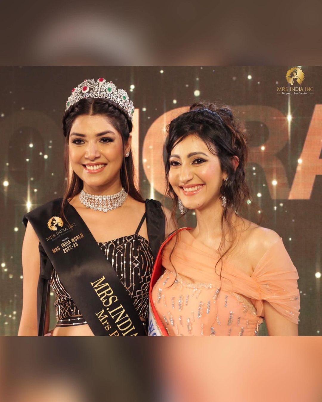 మిసెస్ వరల్డ్ సర్గమ్ కౌశల్ హాట్ హాట్ అందాలు.. చూస్తే మత్తెక్కిపోవాల్సిందే..! | Mrs World 2022 ...