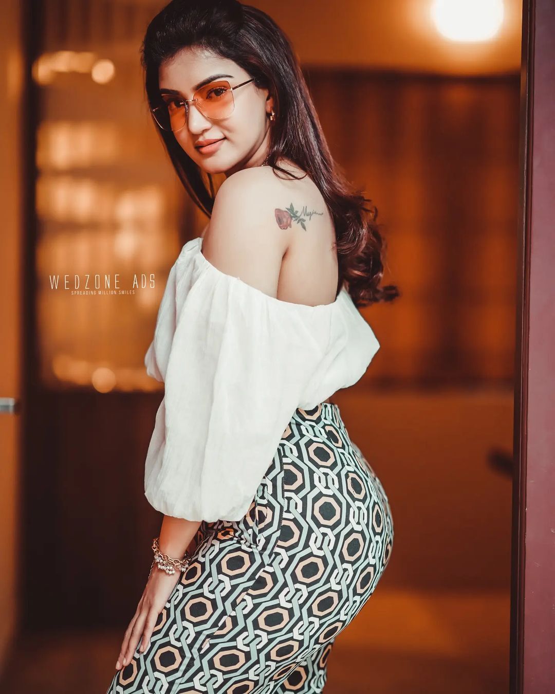 బాలయ్య బ్యూటీ హానీ రోజ్ అందాల జాతర.. మత్తెక్కిపోతున్న కుర్రాళ్లు ...