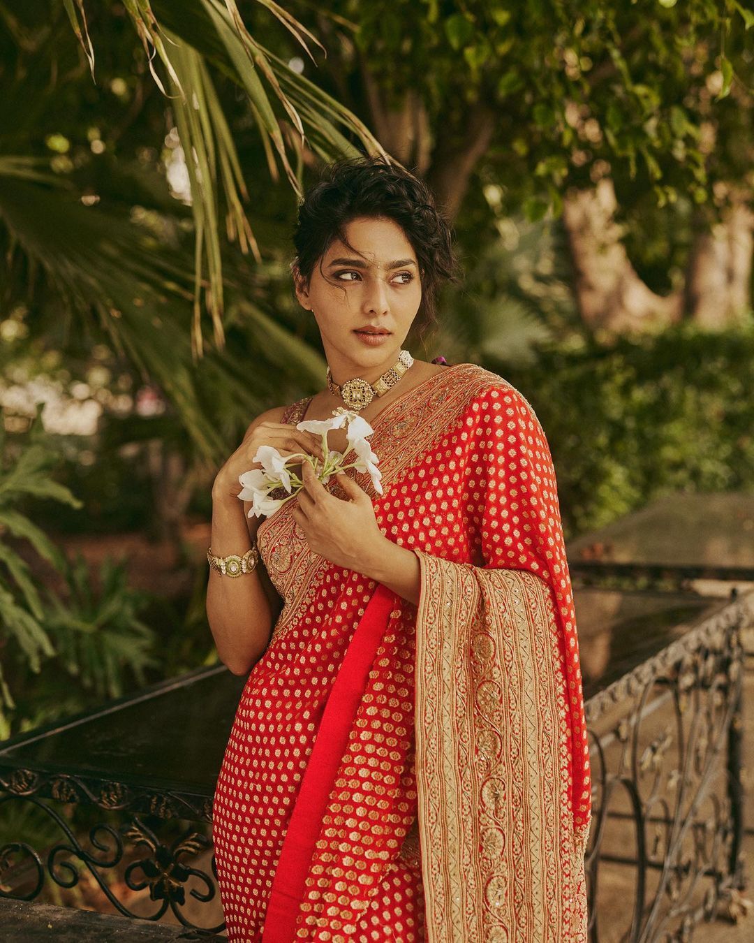 Actress Aishwarya Lekshmi New Cute And Gorgeous Look In Red Color Saree ...
