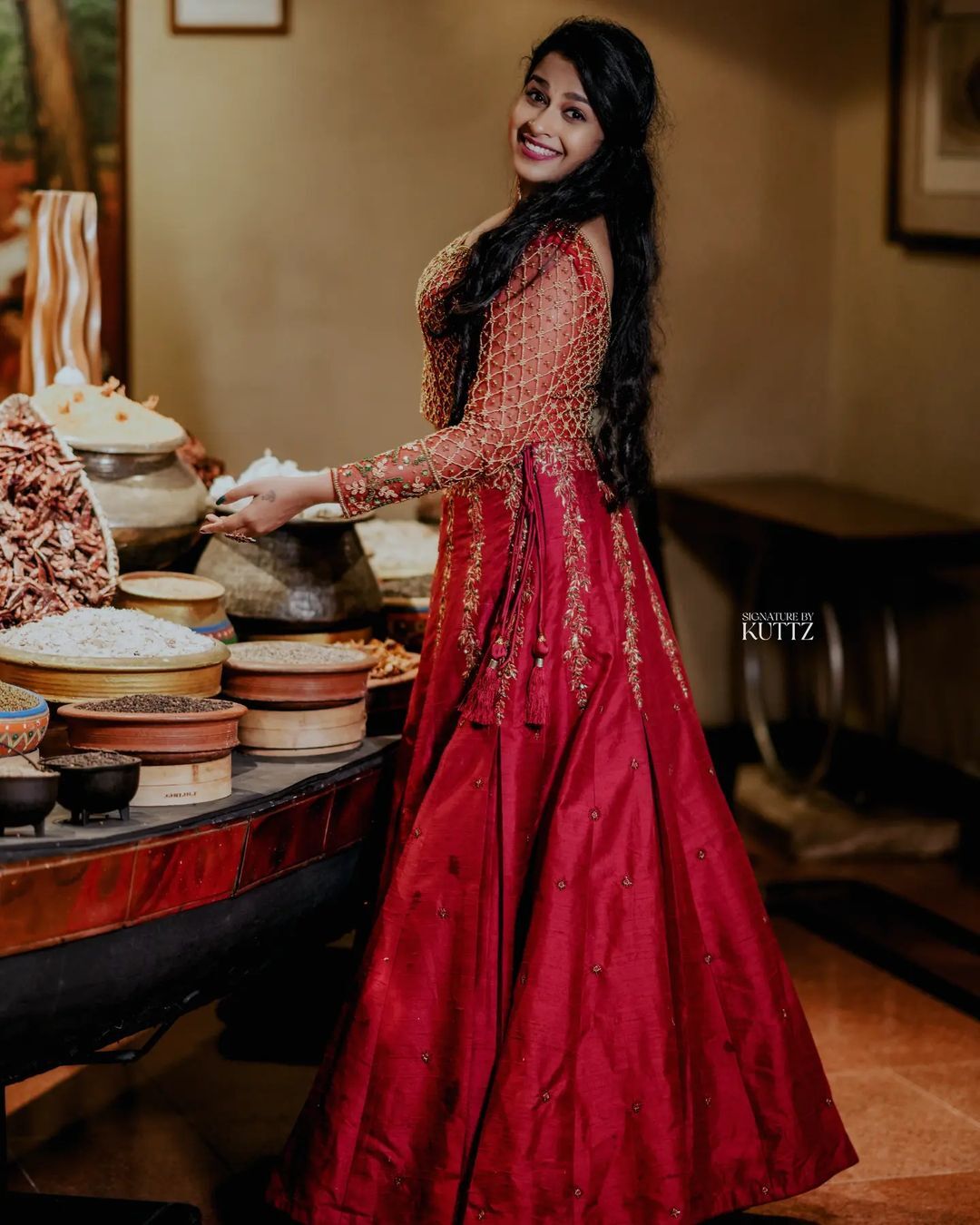 Actress-Model Sadhika Venugopal's Stunning Photoshoot Goes Viral on ...