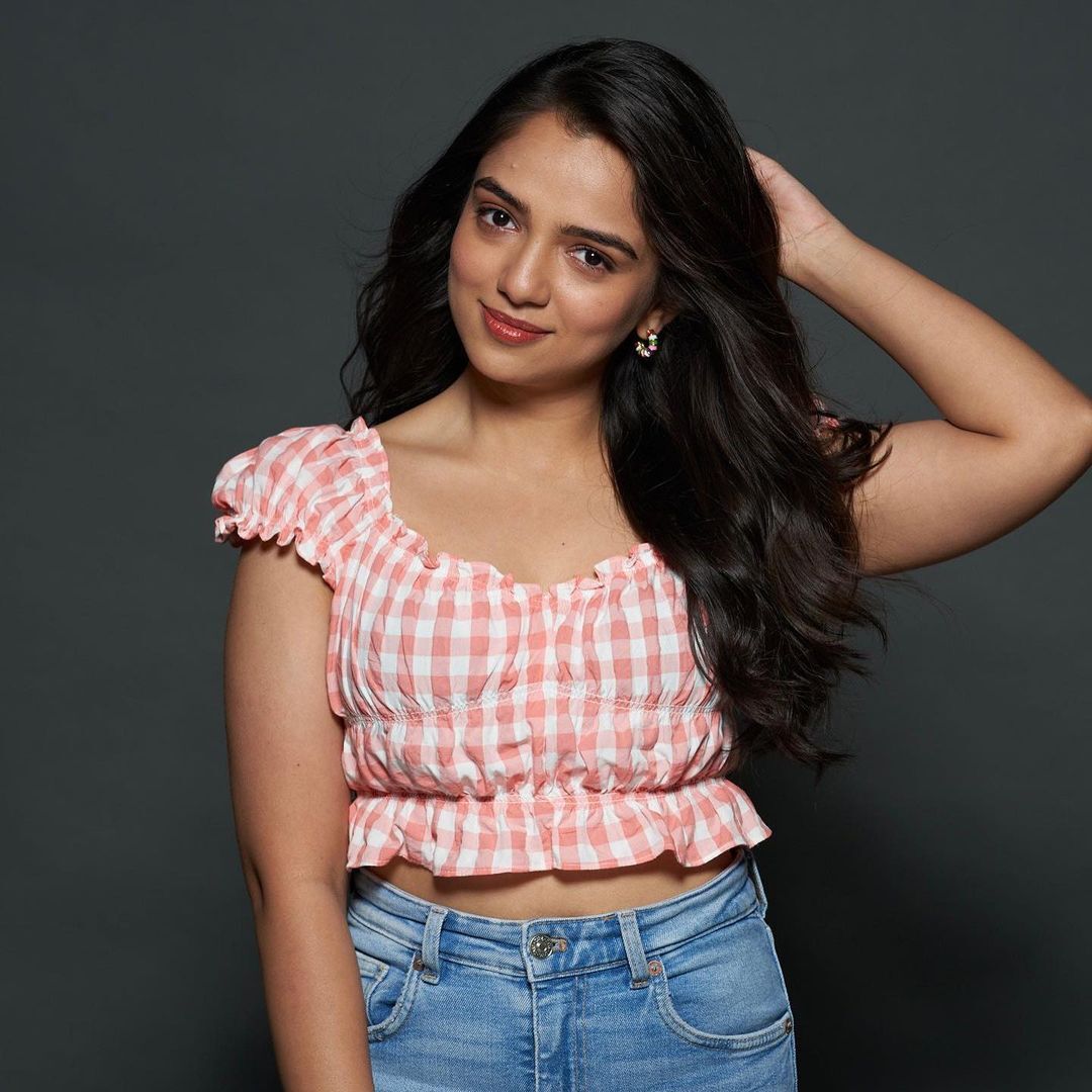 Ahsaas Channa Pics: अहसास चन्ना की क्यूट स्माइल ने लूटा फैंस का दिल ...