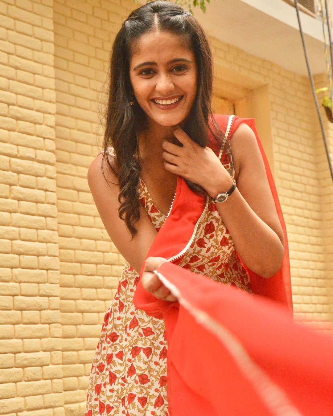 PHOTOS: 'गुम है किसी के प्यार में' की सई जोशी क्या छोड़ने वाली हैं शो ...