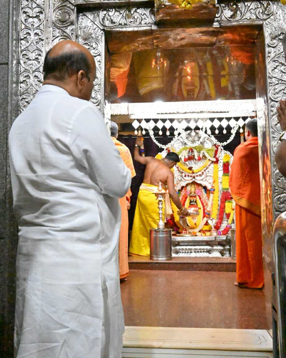 ಸವದತ್ತಿ ಯಲ್ಲಮ್ಮ ದೇವಿಗೆ ನಮಿಸಿದ ಸಿಎಂ ಬಸವರಾಜ ಬೊಮ್ಮಾಯಿ | CM Basavaraj ...