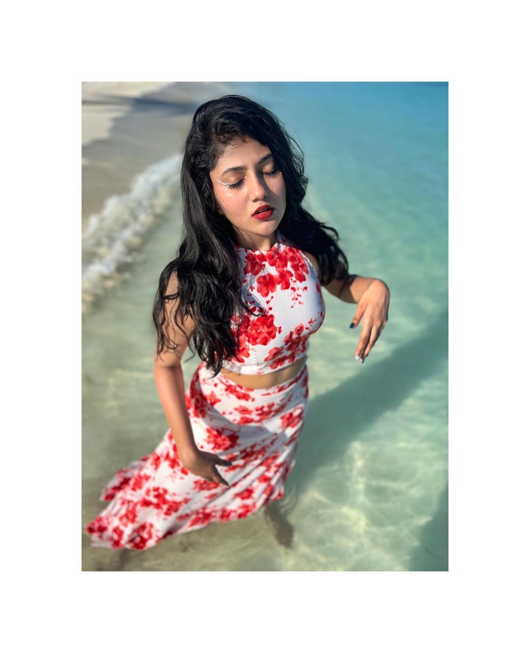 Malayalam Actress Drishya Raghunath Enjoying Her Vacation in Maldives ...