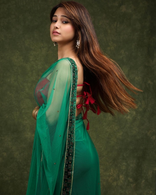 photos : சைடு போஸில் ரசிகர்களை ஈர்க்கும் பல்லவி குப்தா.. அசத்தலான லேட்டஸ்ட் பிக்ஸ் இதோ ...