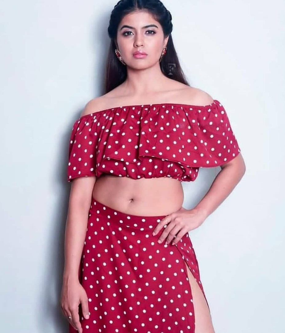 PHOTOS : அழகிய தீயே.. காஃபி வித் காதல் பட நடிகையின் அசத்தல் போட்டோஸ்.. | actress amritha aiyer ...