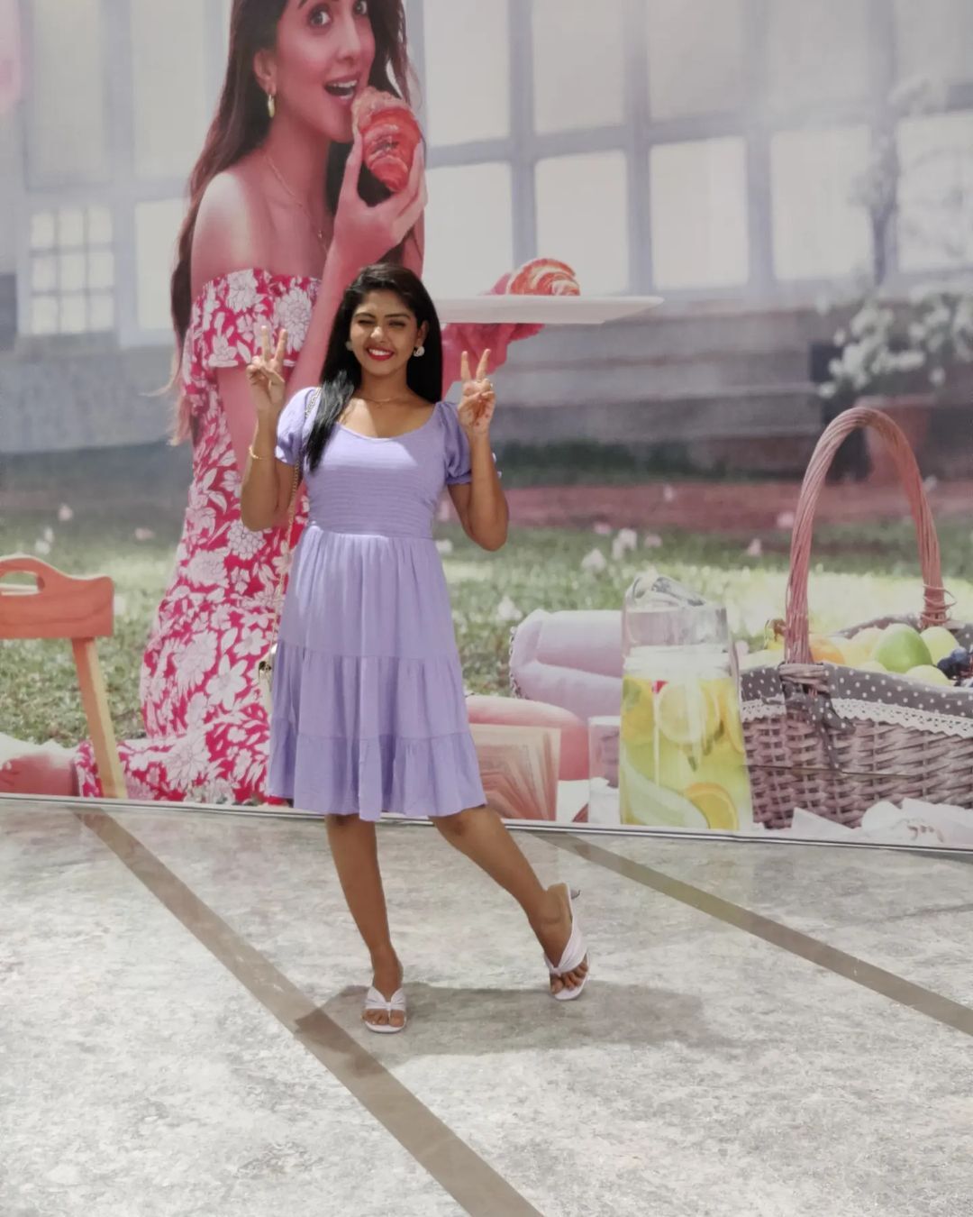 PHOTOS : விதவிதமான க்யூட் போஸ்.. பாண்டியன் ஸ்டோர்ஸ் சீரியல் நடிகையின் ...