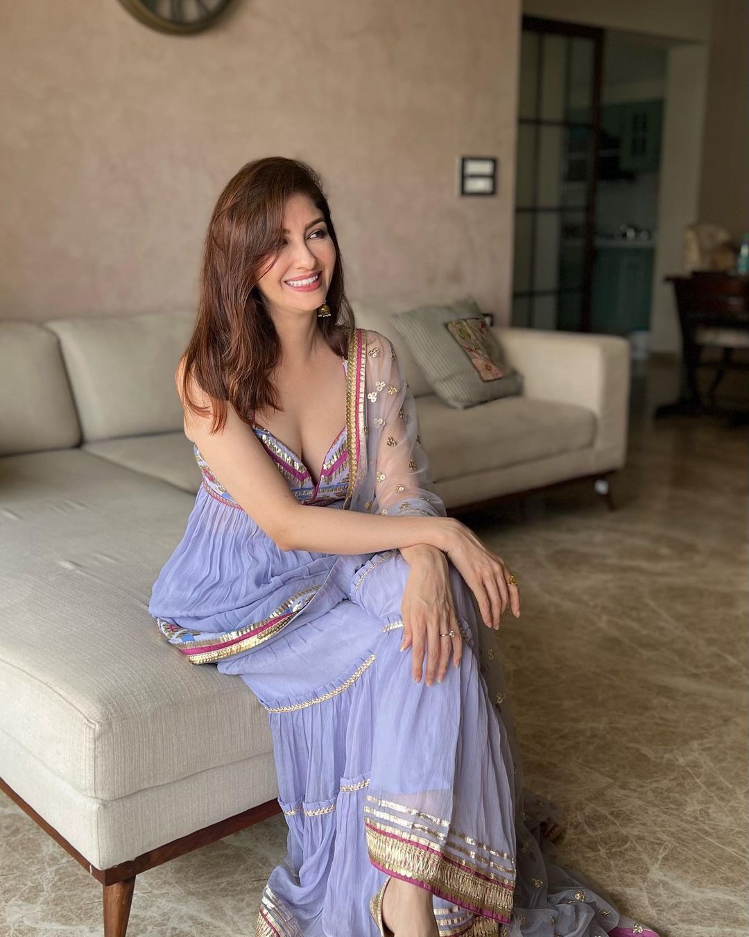 photos : வாவ்.. க்யூட்டான சிரிப்பில் ரசிகர்களை கவர்ந்த சௌமியா டாண்டன்.. கிறங்கடிக்கும் லேட்டஸ்ட் ...