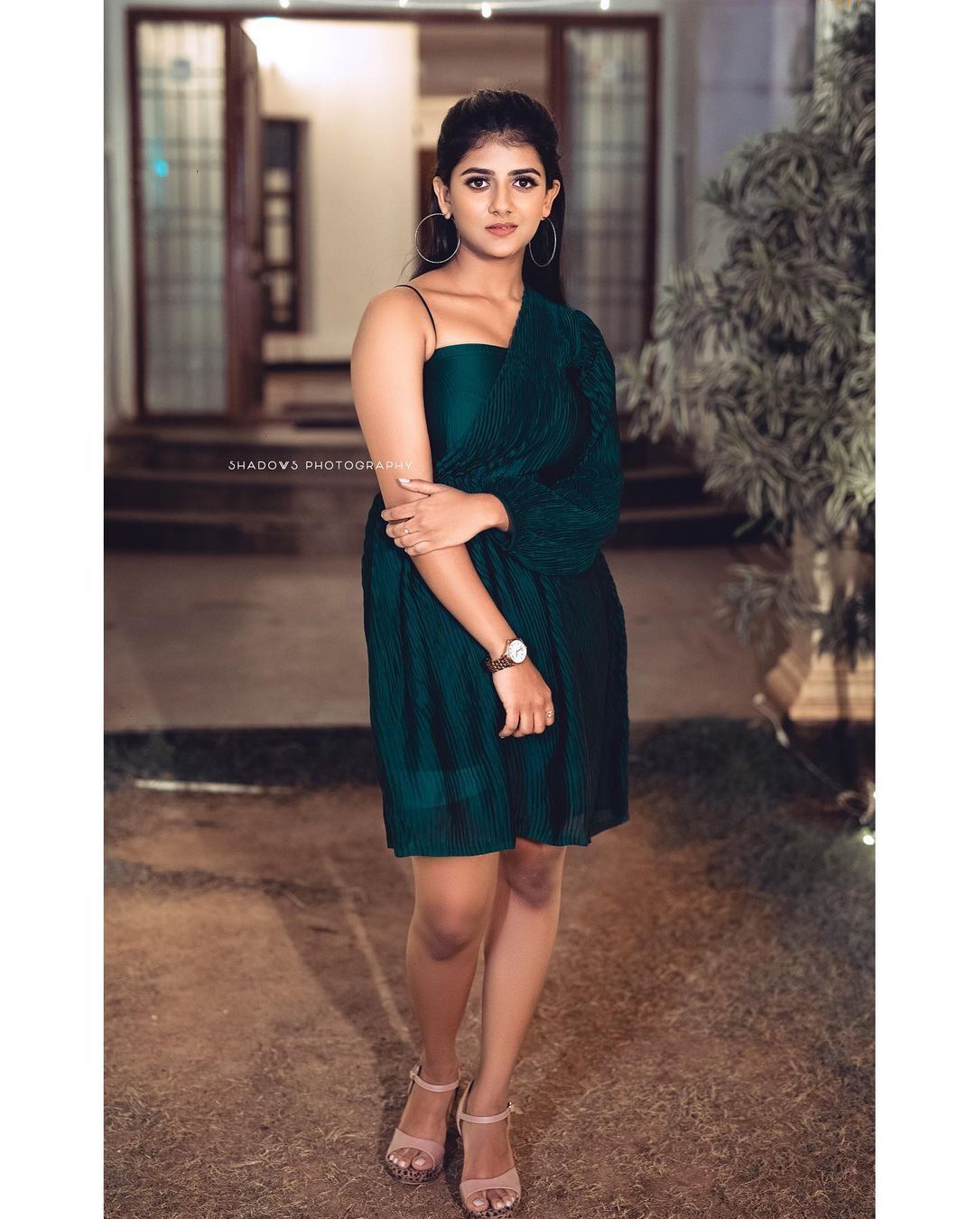 PHOTOS : ட்ரடிஷனல் லுக்கில் தேவதையாக மாறிய சீரியல் நடிகை ...