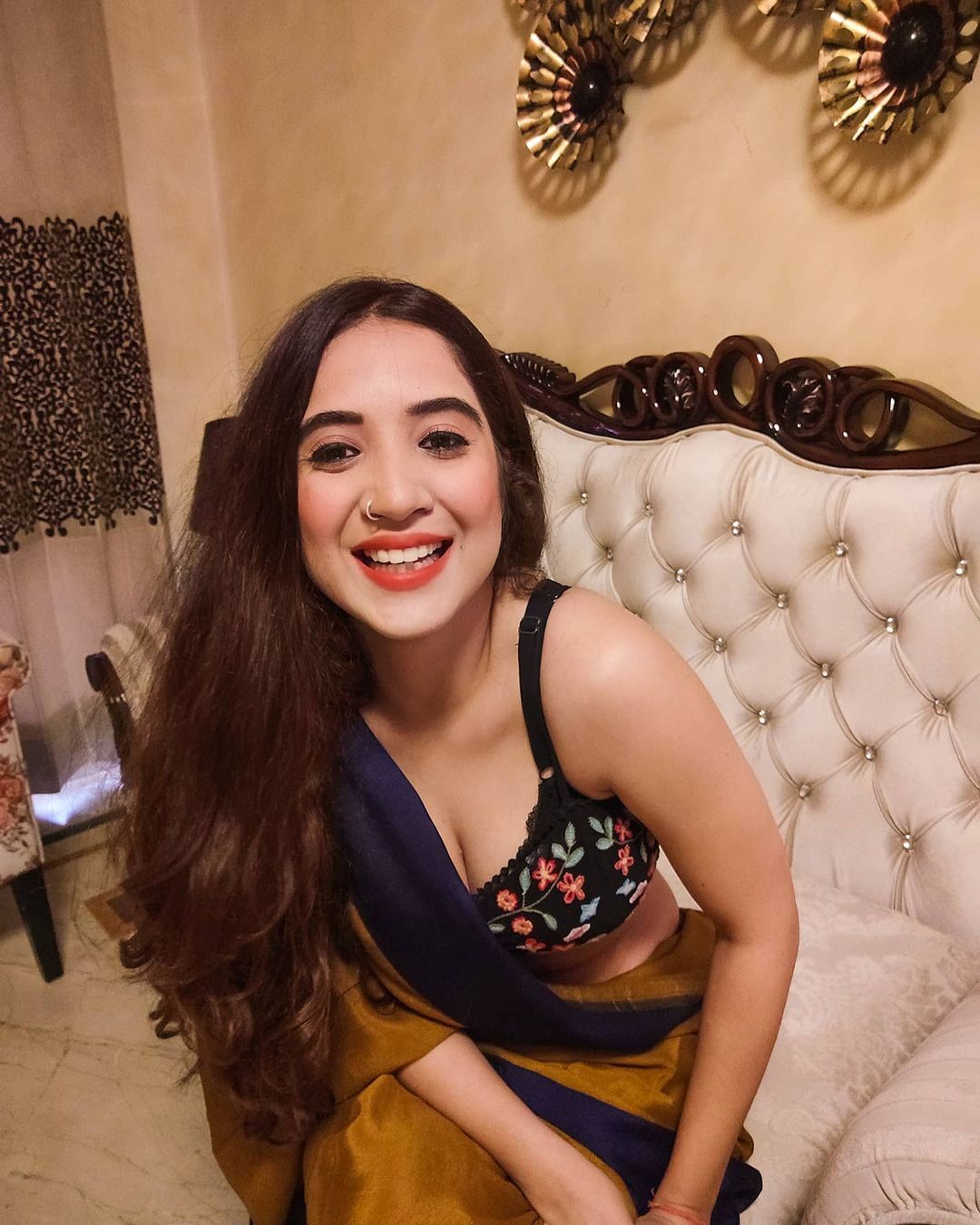 photos : ப்பா.. க்யூட்டான சிரிப்பால் ரசிகர்களை ஈர்க்கும் மெஹெக் மெஹ்ரா.. கவர்ந்திழுக்கும் ...