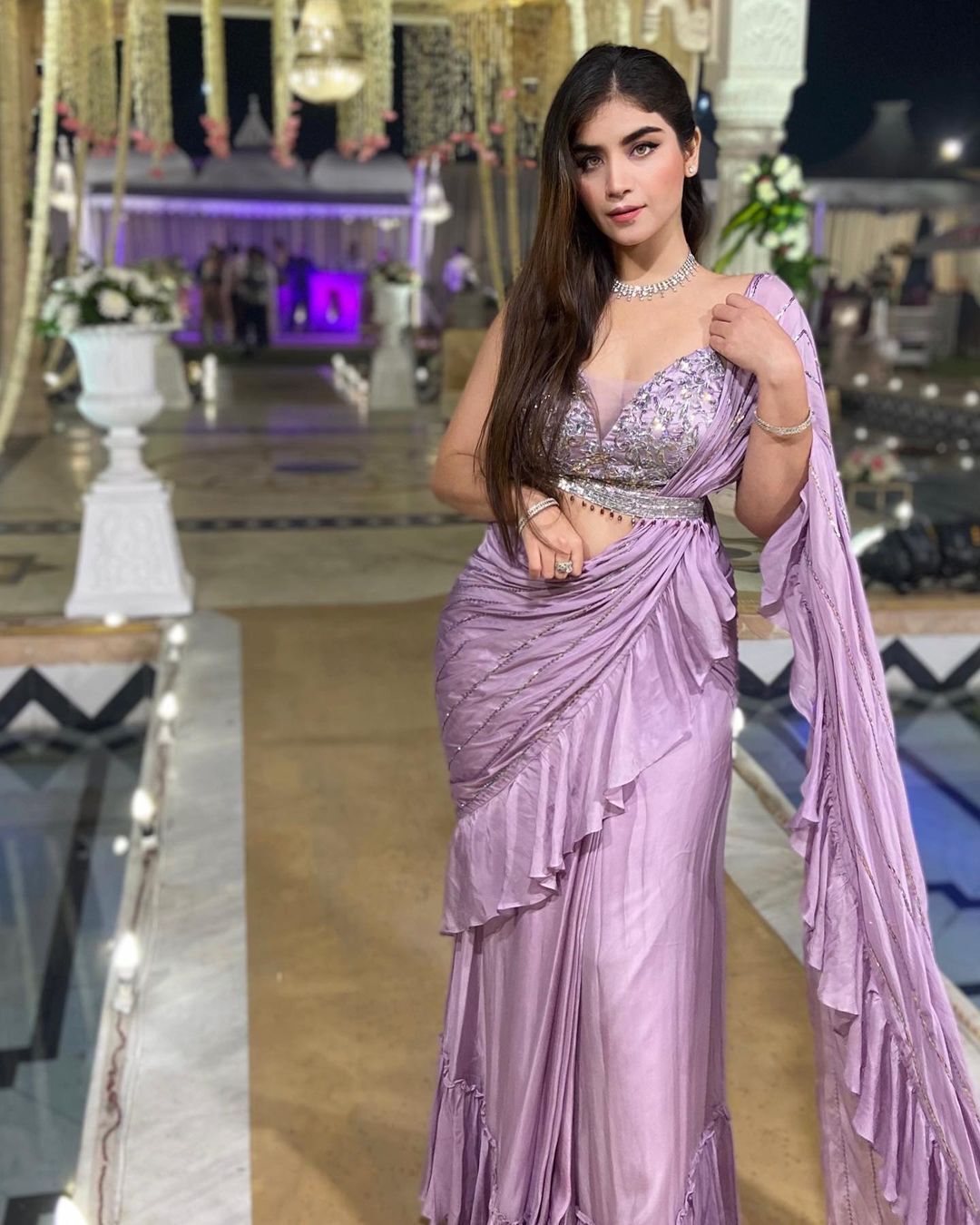 photos : அழகே பொறமைப்படும் பேரழகில் ஹர்னீத் கவுர்.. வசீகரிக்கும் நச் போட்டோஸ் இதோ! | actress ...