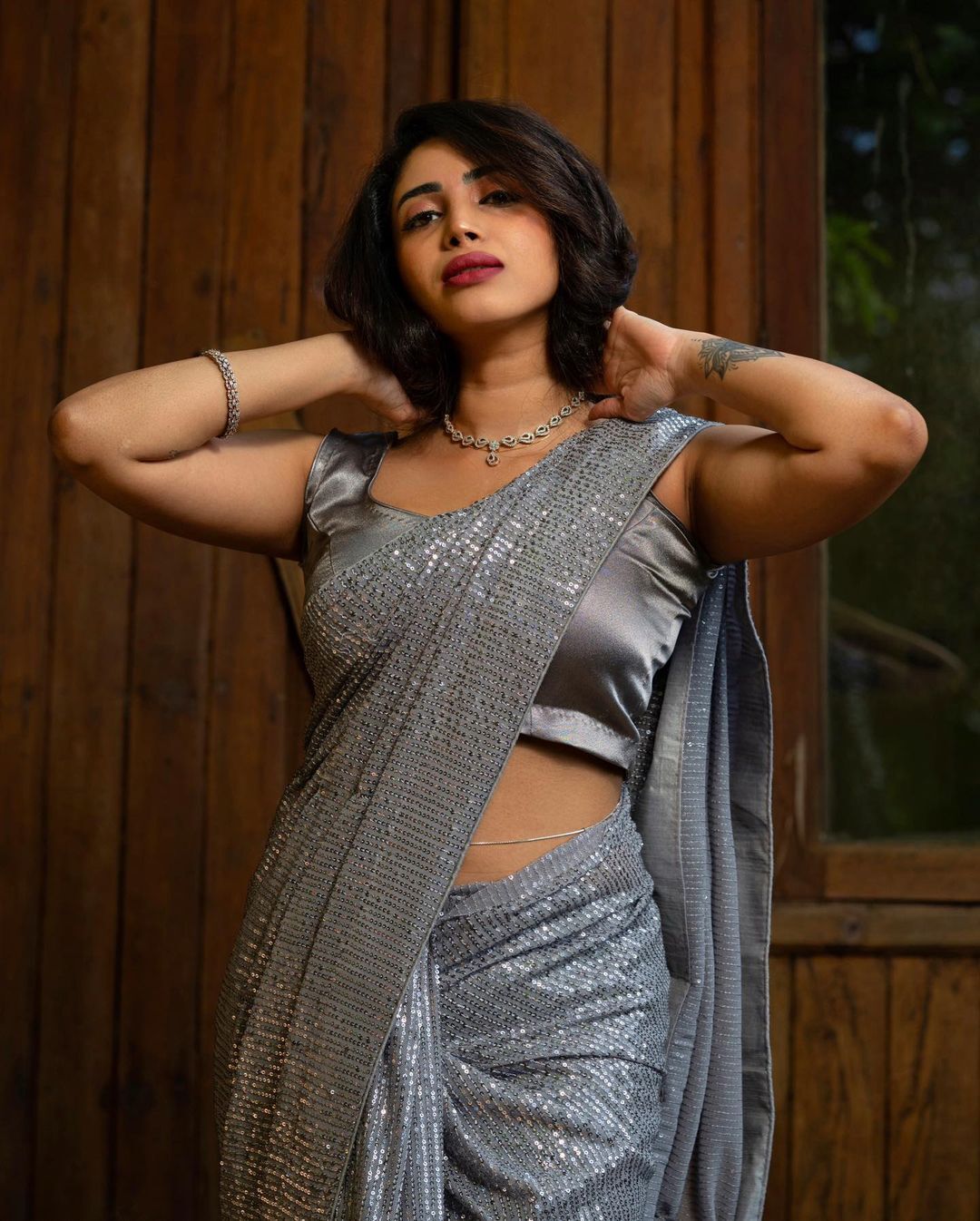 Actress Ameya Mathew New Bold And Stylish Look In Sequence Saree Goes Trending On Instagram ...