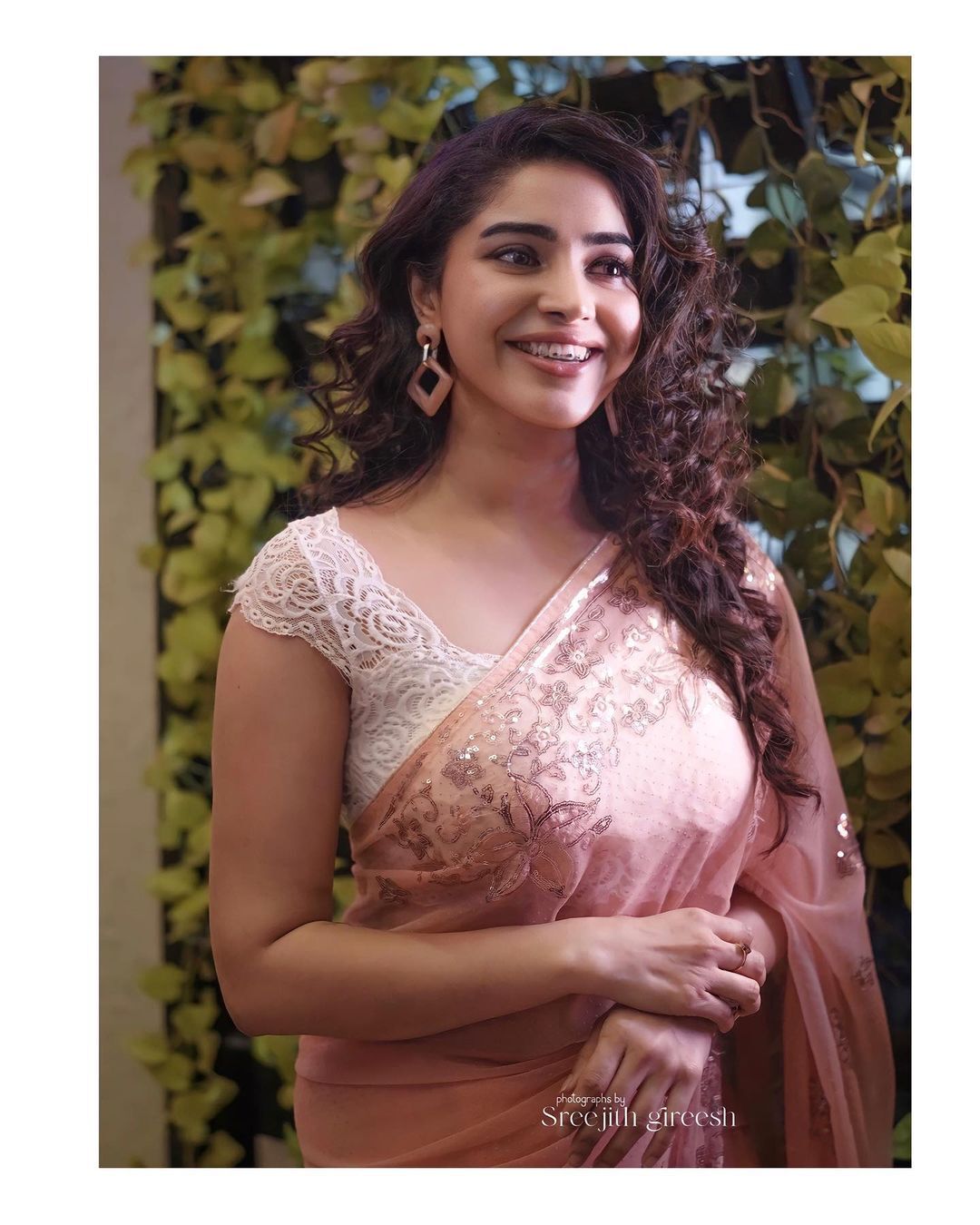 Actress Ameya Mathew New Gorgeous Look In White Dress From Varkala ...