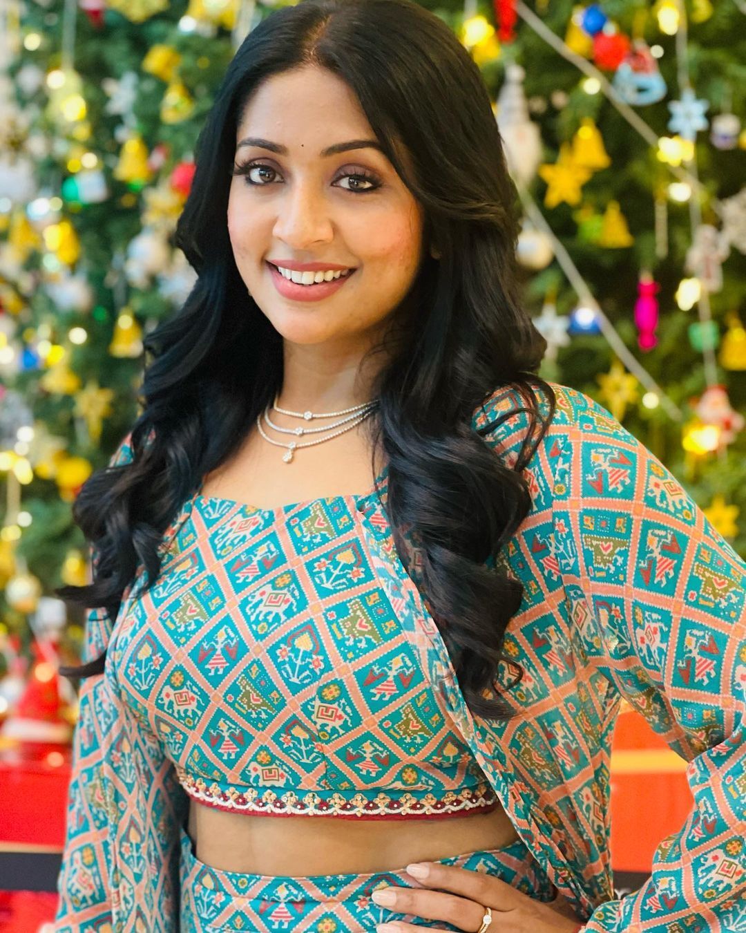 Actress Navya Nair's Stylish Makeover Goes Viral on Social Media | Navya Nair: സിംപിൾ ലുക്കി ...