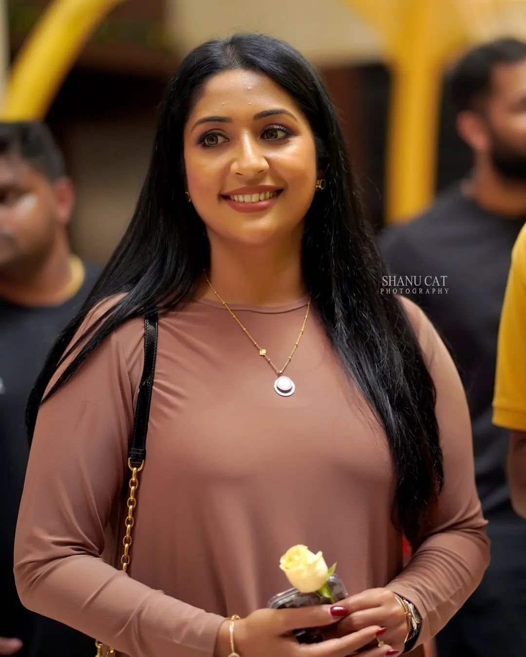 Actress Navya Nair's Stylish Makeover Goes Viral on Social Media | Navya Nair: സിംപിൾ ലുക്കി ...