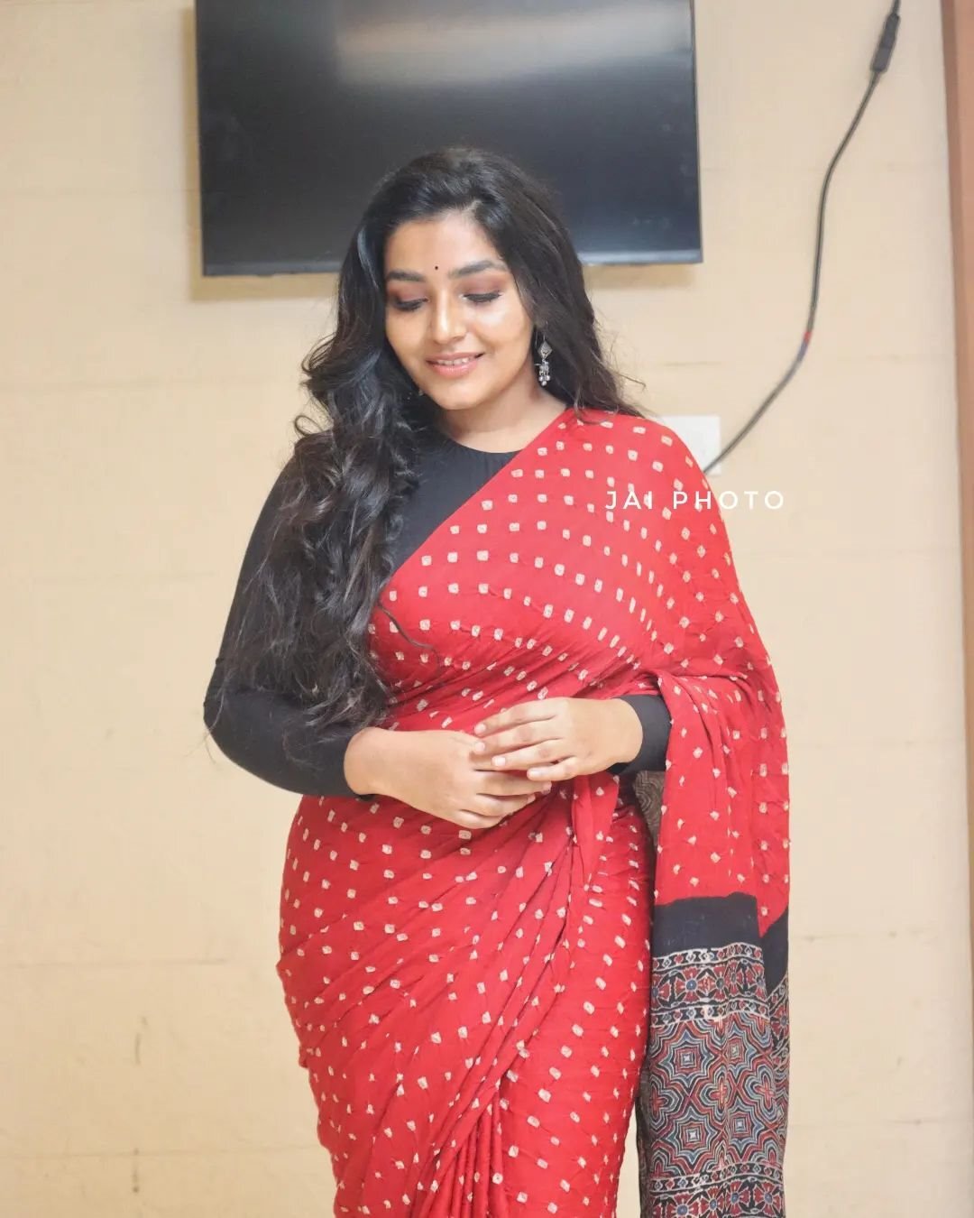 Actress Rajisha Vijayan's Latest Movie Lovefully Yours Vedha Song Goes ...